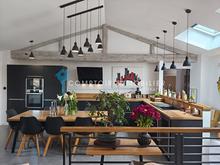 Maison à vendre - Vallabrègues - 7 pièces - 3 chambres