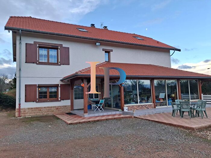 Maison à vendre - Vougy - 6 pièces - 5 chambres