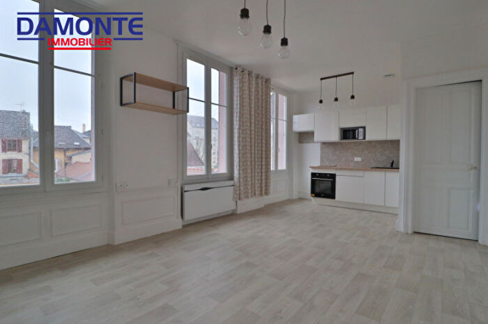 Appartement à louer - Sainte-Savine - 2 pièces - 1 chambre