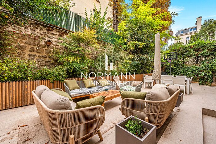 Neuilly-sur-Seine, Parc de Neuilly : Appartement 5 pièces à vendre