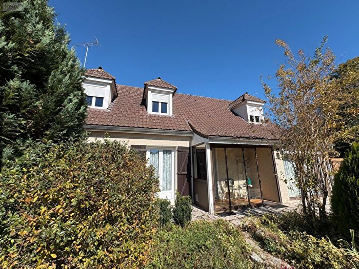 Voves : Maison 6 pièces à vendre