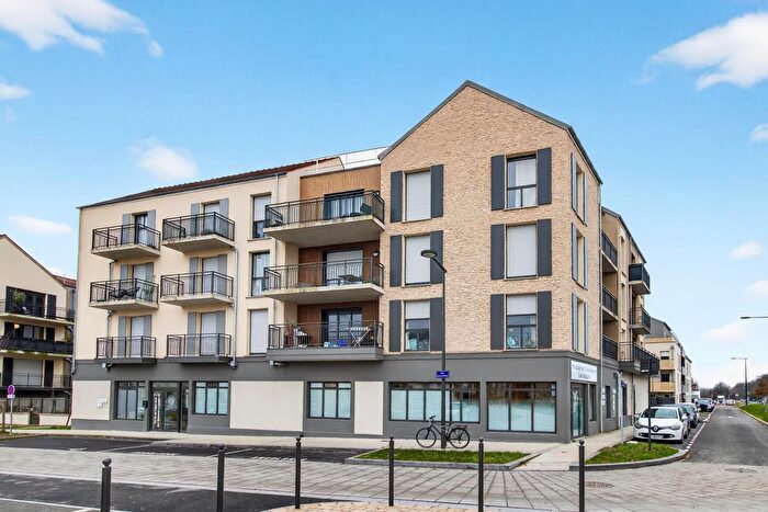 Appartement à vendre - Compiègne, Saint-Lazare, Les Avenues - 4 pièces - 3 chambres