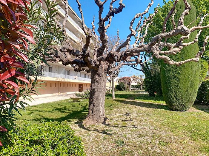 Appartement 4 pièces à Avignon, Préfecture, à vendre