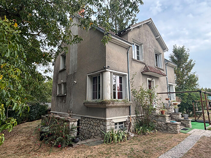 Maison à vendre - Martizay - 6 pièces - 5 chambres