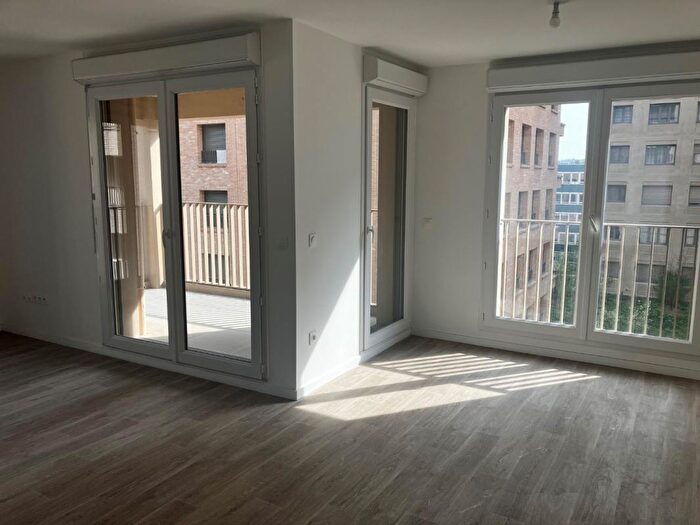 Appartement à louer - Bobigny, Centre-ville - 4 pièces - 3 chambres