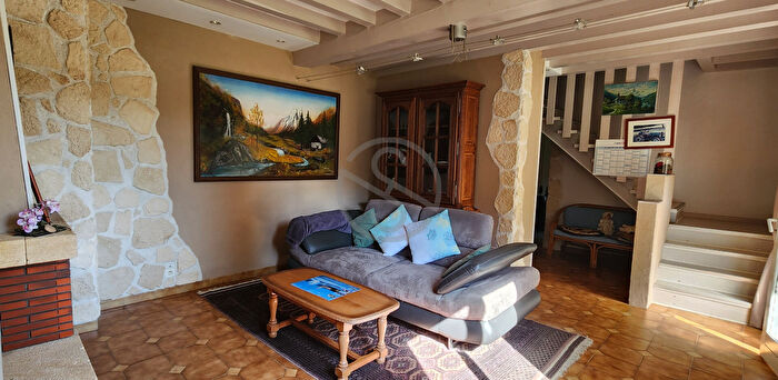 Maison à vendre - Beaurepaire - 6 pièces - 4 chambres