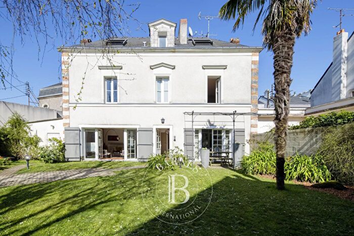 Maison à vendre - Nantes, Longchamp, Rond-Point de Rennes, Perverie, Américains - 6 pièces - 5 chambres