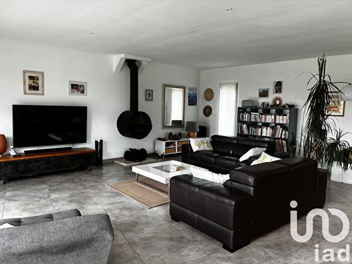 Maison à vendre - Vernègues - 5 pièces - 3 chambres