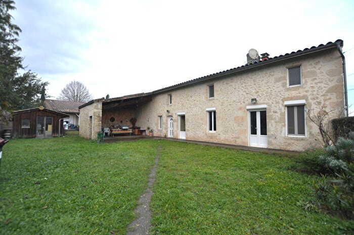 Maison 7 pièces à louer - Illats