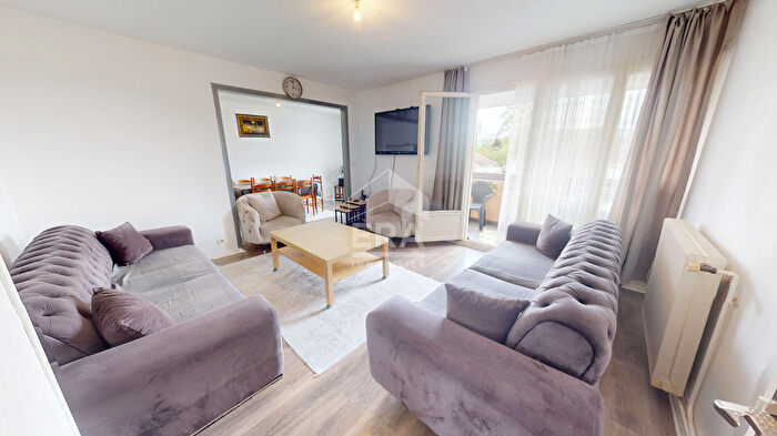 Appartement 4 pièces à Lagnieu, à vendre