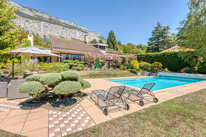 Maison 11 pièces à Meylan, Haut Meylan, Charlaix, à vendre