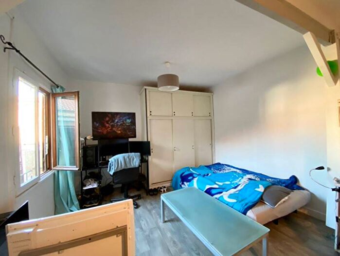 Appartement à louer - Du Guesclin, Béziers - 1 pièce