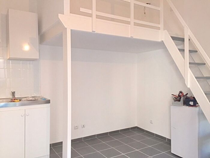 Appartement à louer - Nancy, Centre-ville, Charles III - 1 pièce