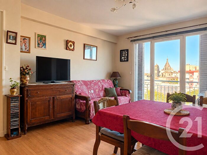 Dreux, Centre-ville : Appartement 3 pièces à vendre
