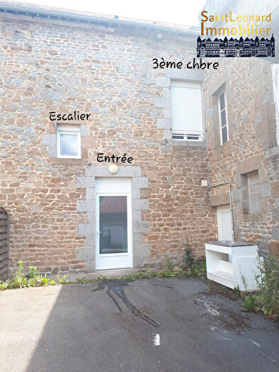 Maison à louer - Saint-Germain-en-Coglès - 4 pièces - 3 chambres