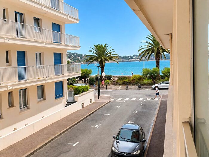 Appartement 4 pièces à Saint-Jean-de-Luz, Centre-ville, à vendre