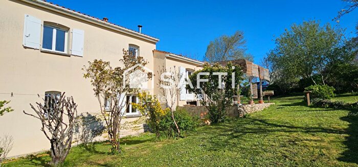 Maison à vendre - Garat - 6 pièces - 4 chambres
