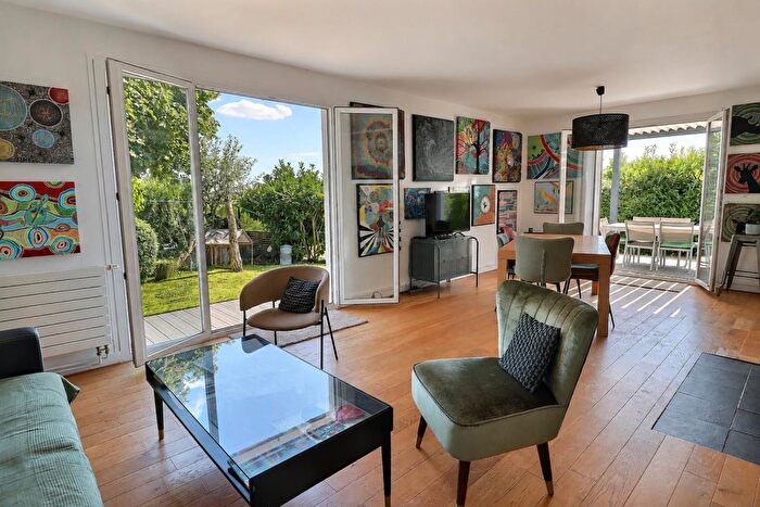 Crespières - Maison 6 pièces à vendre