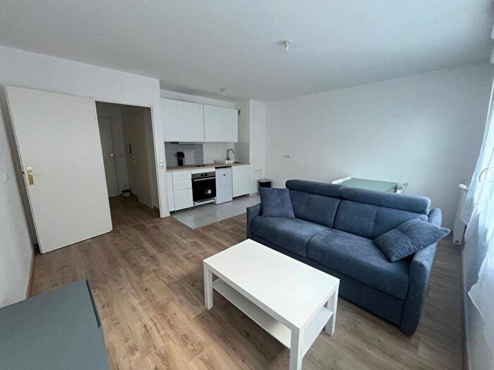 Bourgogne, Les Ulis : Appartement 1 pièce à louer