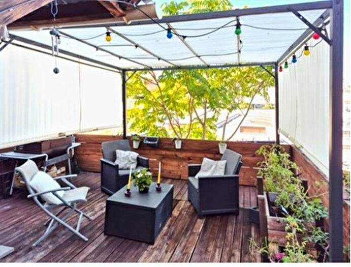 Maison à vendre - Marseille e , Bon Secours - 3 pièces - 2 chambres