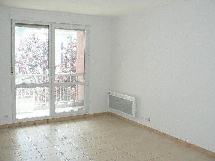 Croix Luizet, Villeurbanne - Appartement 2 pièces à louer
