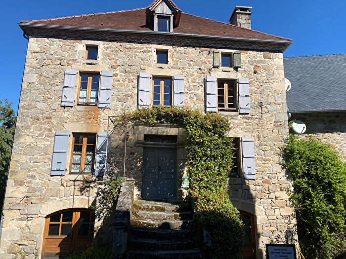Maison 10 pièces à vendre à Teyssieu