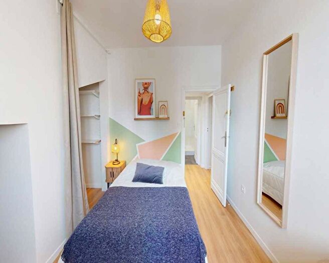 Appartement à louer - Bordeaux Sud - 5 pièces - 5 chambres