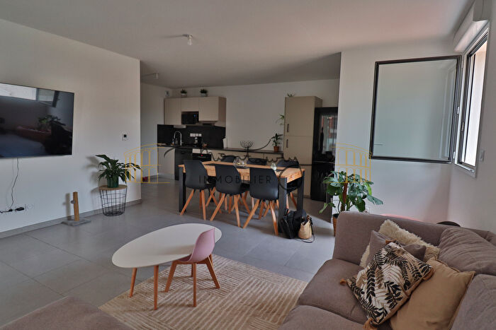 Appartement à louer - Nîmes, Puech du Teil - 3 pièces - 2 chambres