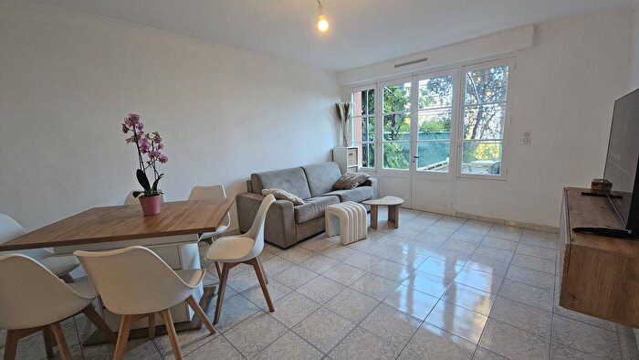 Saint Jean-Saint Christophe, Grasse : Appartement 3 pièces à louer