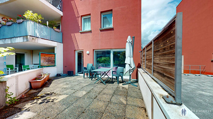 Appartement à vendre - Échirolles, Centre-ville - 3 pièces - 2 chambres