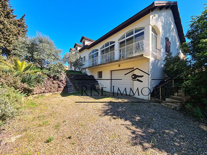 Maison à vendre - Portiragnes - 9 pièces - 8 chambres