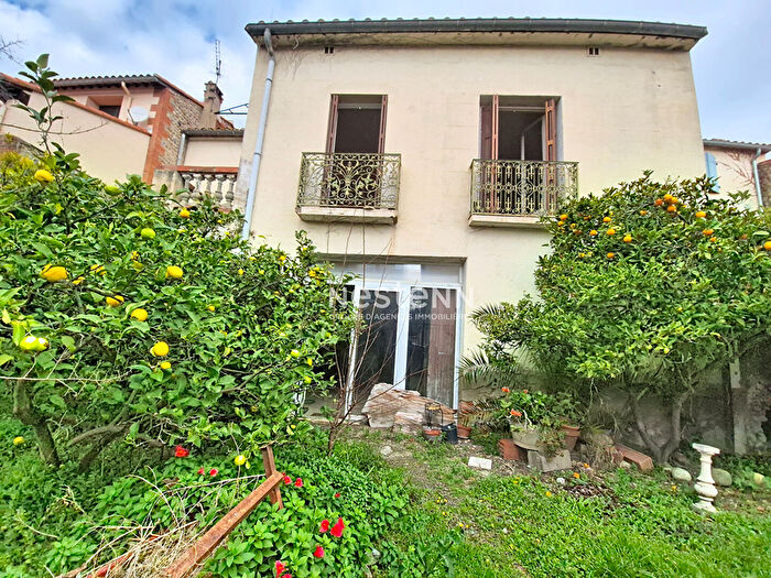 Maison 6 pièces à Villeneuve-la-Rivière, à vendre