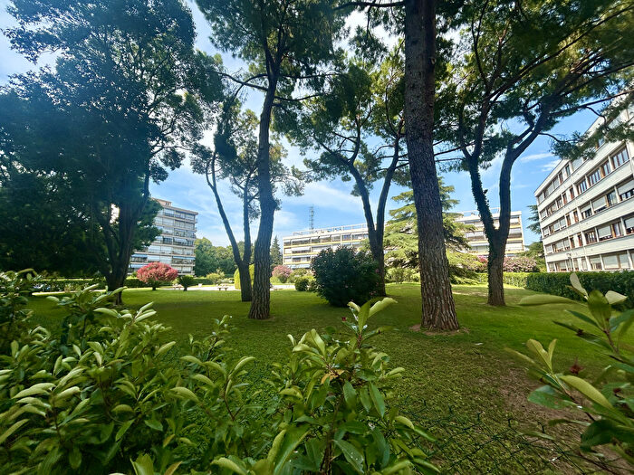 Appartement à vendre - Nîmes, collines - 2 pièces - 1 chambre