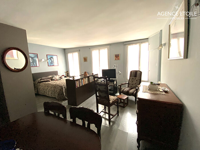 Appartement à vendre - Paris e , Sainte-Avoye - 1 pièce