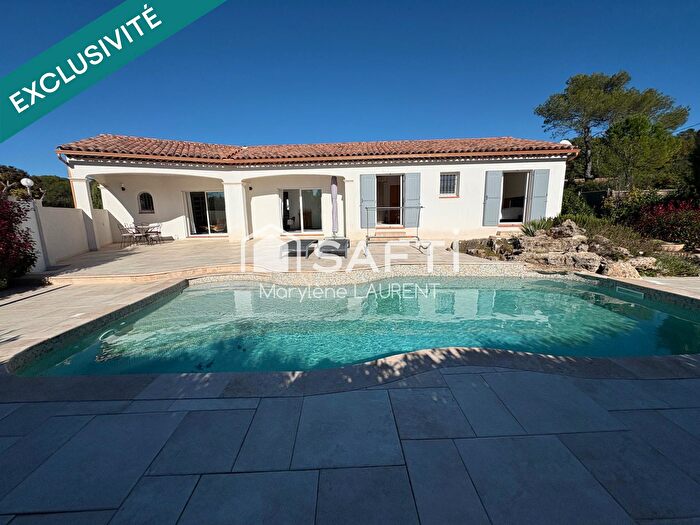 Maison à vendre - Garéoult - 6 pièces - 4 chambres