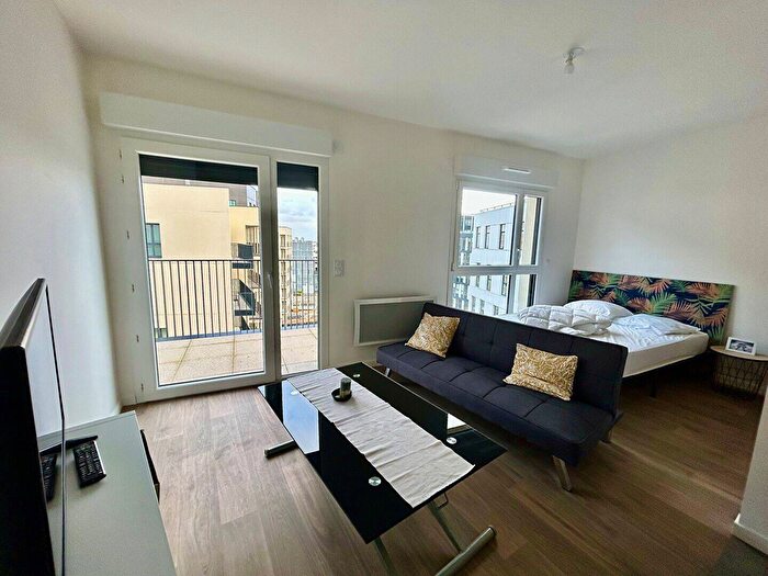 Est, Palaiseau : Appartement 1 pièce à louer