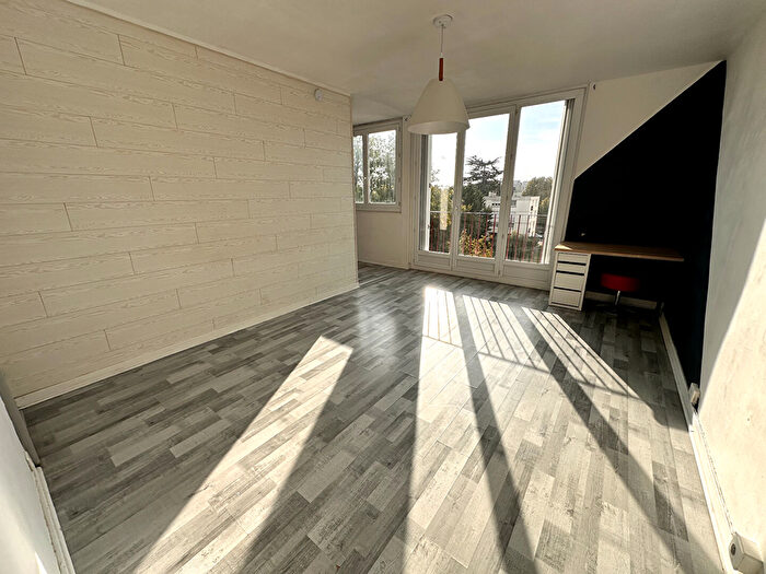 Tours, Saint-Symphorien : Appartement 4 pièces à vendre