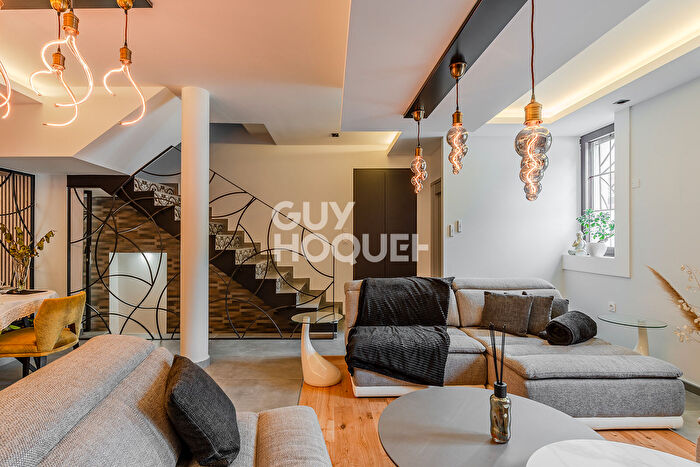 Maison à vendre - Lyon e , Croix Rousse Ouest - 8 pièces - 3 chambres