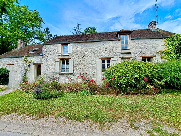 Maison à vendre - Fontaine-Chaalis - 5 pièces - 4 chambres