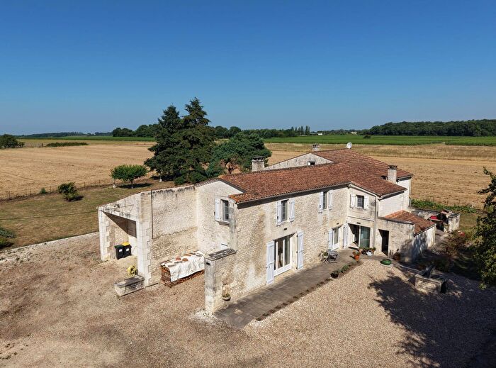 Maison 6 pièces à Cozes, à vendre