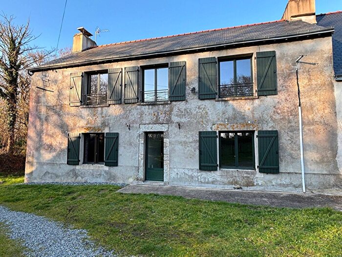 Maison à louer - Bourg Sud Est, Moëlan-sur-Mer - 5 pièces - 3 chambres