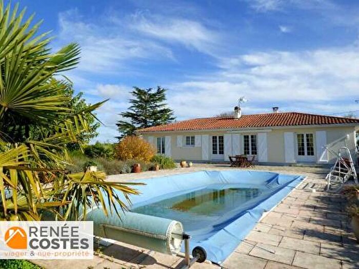 Maison à vendre - Angoulême, Saint-Ausone, Saint-Martin - 5 pièces - 3 chambres