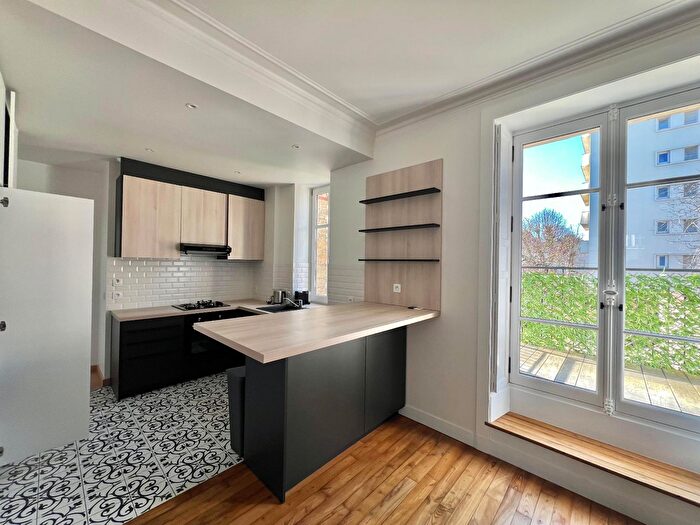 Appartement à louer - Quartiers Centre, Fougères, Sévigné - 5 pièces - 3 chambres