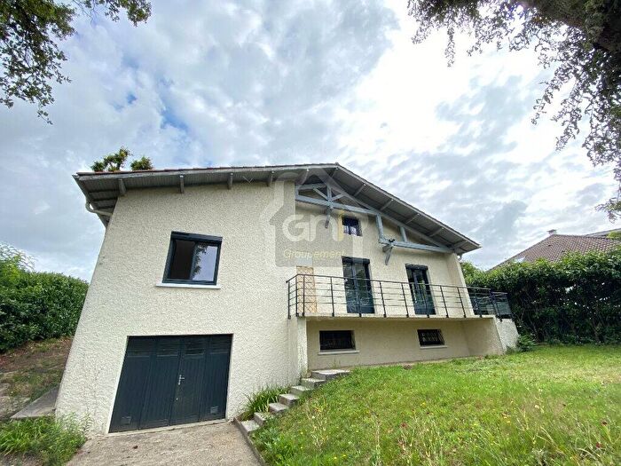 Maison à louer - Centre Ville, Mont-de-Marsan - 4 pièces - 3 chambres