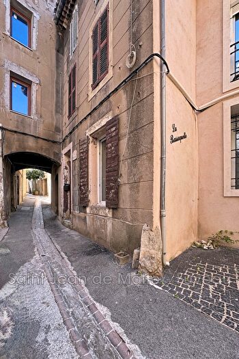 Appartement à vendre - Trets - 3 pièces - 2 chambres