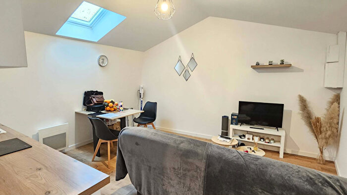 Appartement à louer - Les Herbiers - 2 pièces - 1 chambre