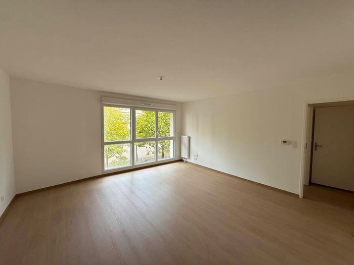 Faubourg d'Esquerchin, Douai : Appartement 2 pièces à louer