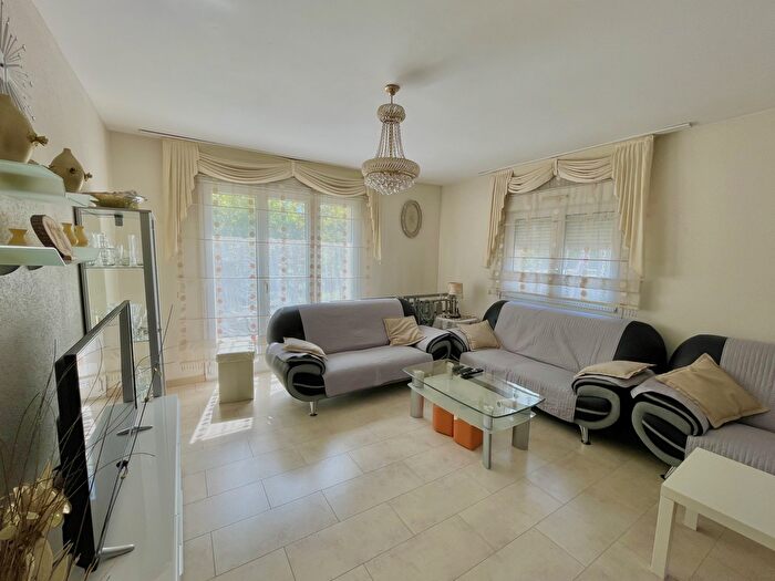 Maison à vendre - Wittenheim, Jeune-Bois - 5 pièces - 3 chambres