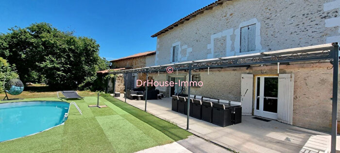Maison 7 pièces à vendre à Neuvic