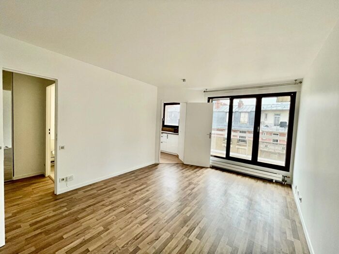 Appartement à louer - Puteaux, Rosiers - 1 pièce